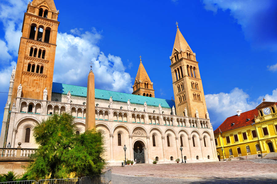 HRT - Radio Rijeka uživo - 104.7 MHz FM, Rijeka, Hrvatska | Online ...