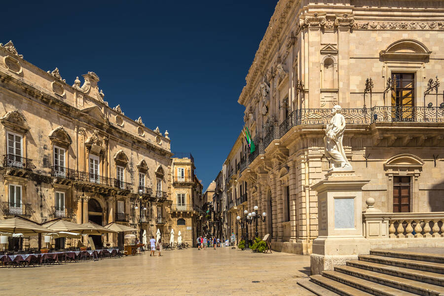 POWER 95 FM Listen Live - 95.1 MHz FM, Hamilton, Bermuda | Online Radio Box