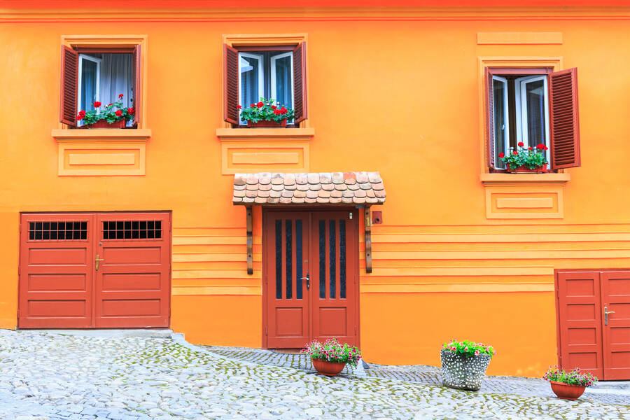 98.5 KLUC Listen Live - Las Vegas, United States | Online Radio Box