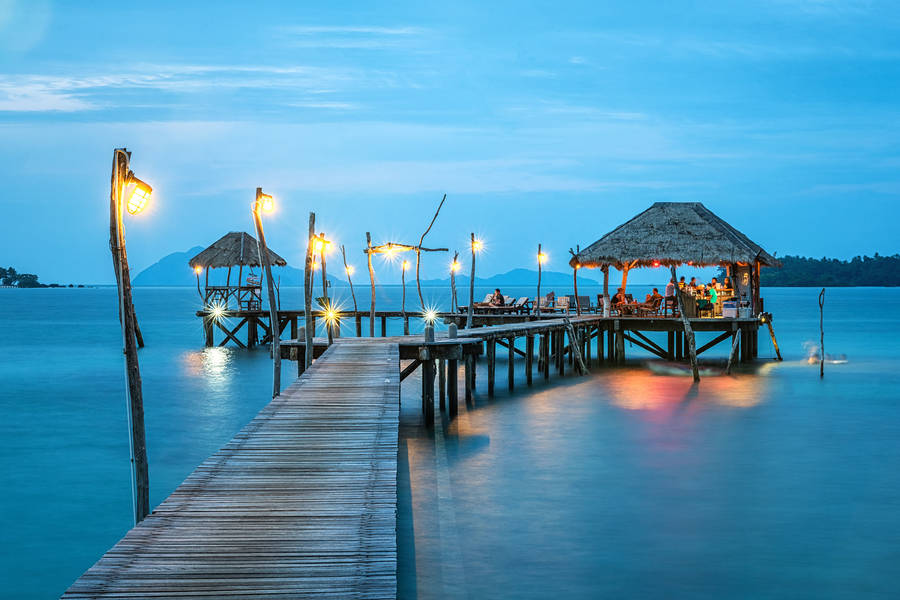 Newstalk 1010 Listen Live - CFRB, 1010 kHz AM, Toronto, Canada | Online ...