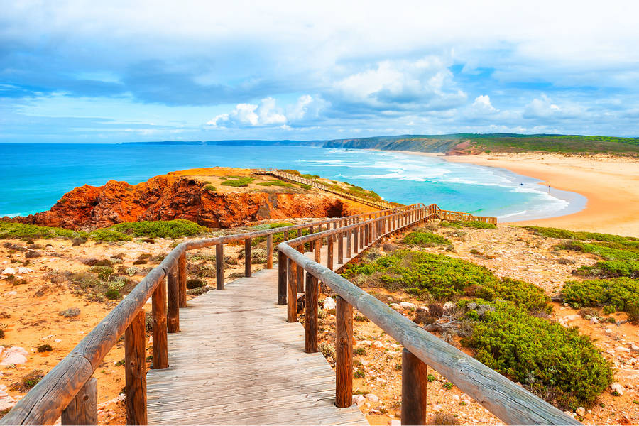 WINN FM Listen Live - 98.9 MHz FM, Basseterre, Saint Kitts and Nevis | Online Radio Box