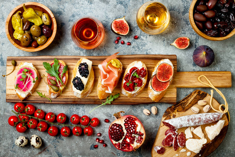 KELA 1470 AM Listen Live - Chehalis, United States | Online Radio Box