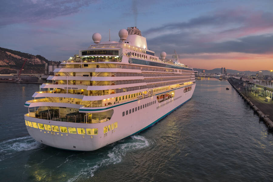 93.5 KDAY Listen Live - Redondo Beach, United States | Online Radio Box