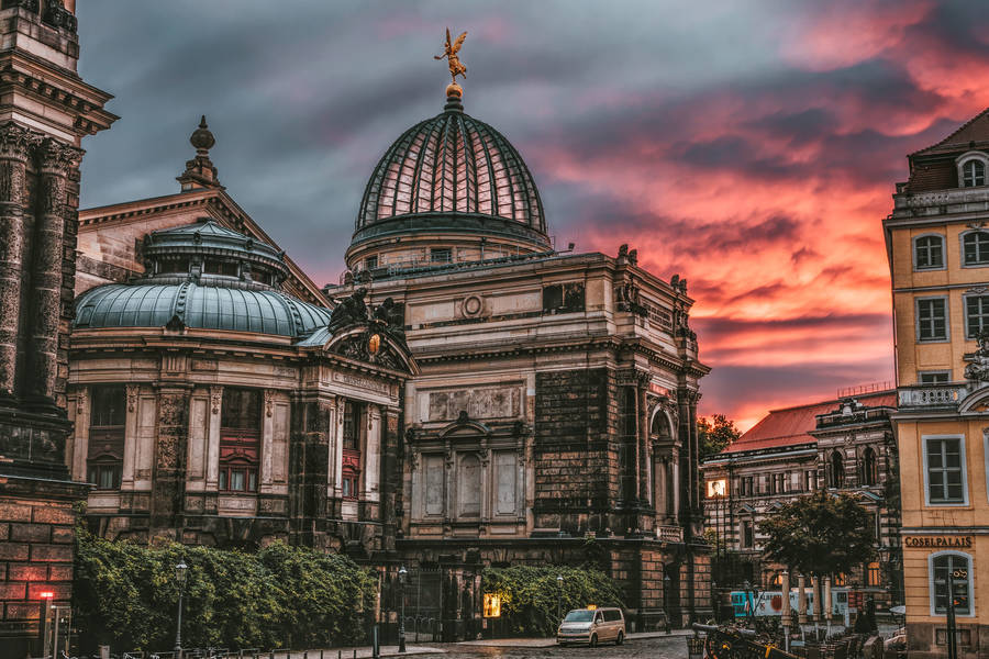 V-103 (WVEE) Listen Live - 103.3 MHz FM, Atlanta, United States ...