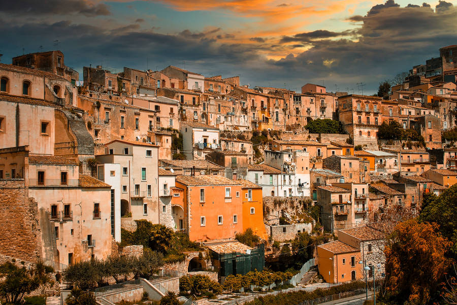 Current time in Italy, Local Time Zone, DST information | Dayspedia