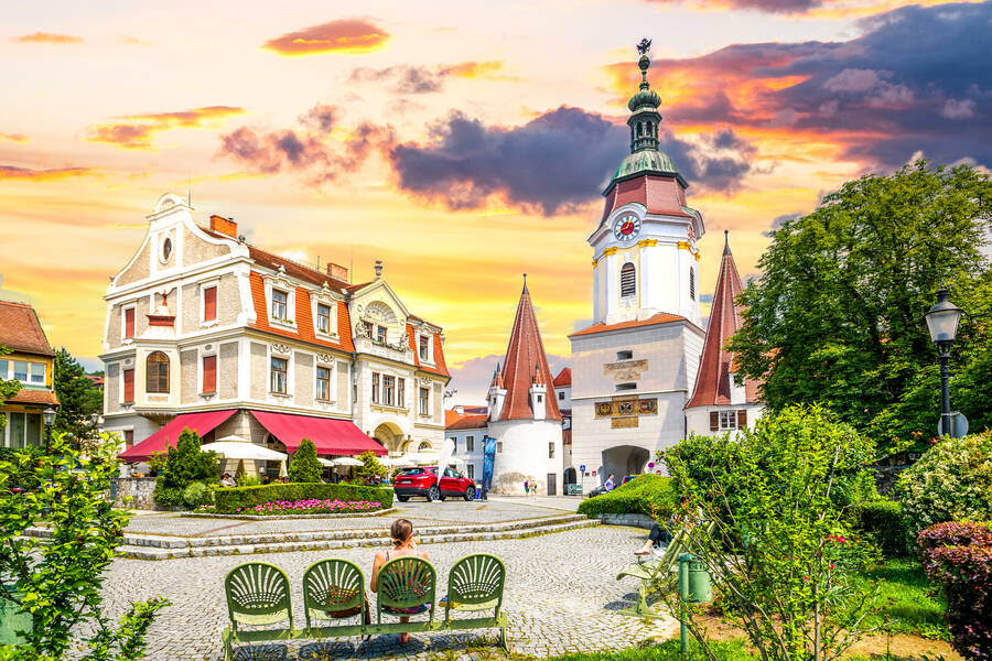 Magic 98 Listen Live - WMGN, 98.1 MHz FM, Madison, United States ...