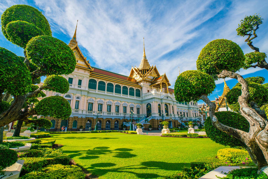 KJJJ 102.3 FM Listen Live - Laughlin, United States | Online Radio Box