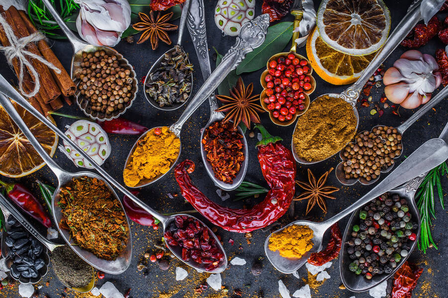 Spices in star-shaped bowls Jigsaw Puzzle (Home, Food) | Puzzle Garage