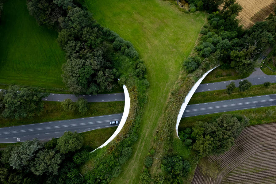 BIG 95 KBGO Listen Live - 95.7 MHz FM, Waco, United States | Online ...