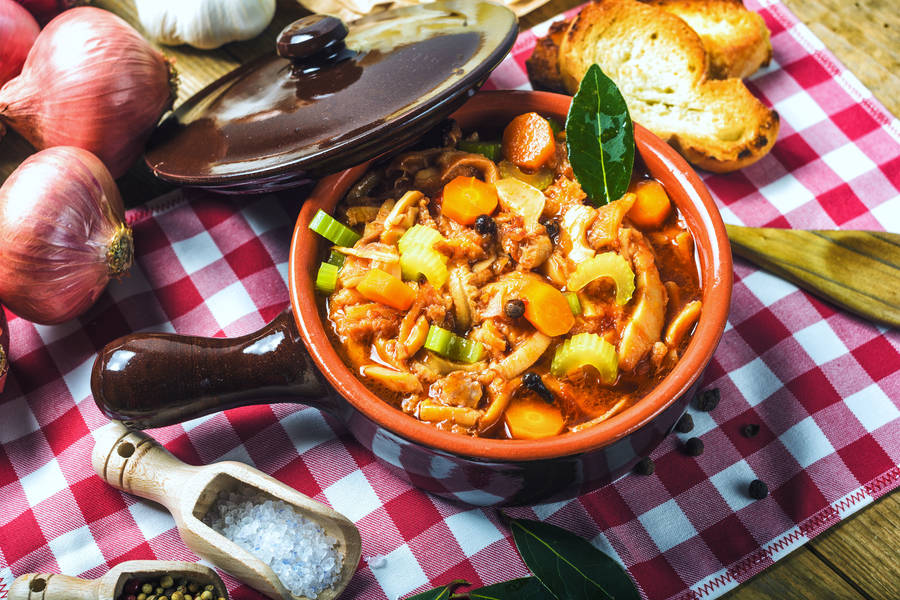 100.5 WOMP FM Listen Live - Bellaire, United States | Online Radio Box