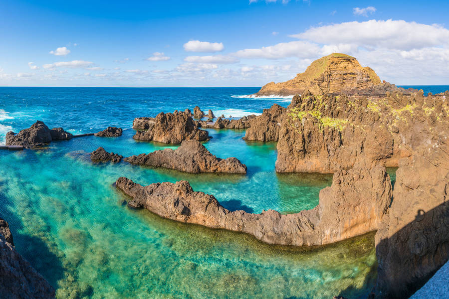 MOViN 92.5 KQMV Listen Live - Bellevue, United States | Online Radio Box