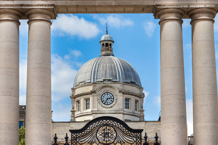 KMOJ Radio Listen Live - 89.9 MHz FM, Minneapolis, United States ...