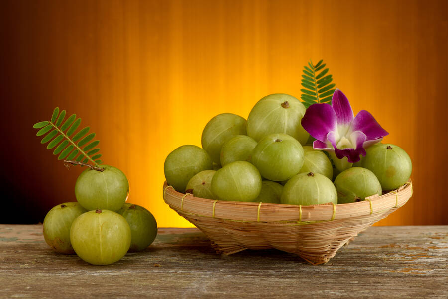 KNSS Listen Live - 1330 kHz AM, Wichita, United States | Online Radio Box