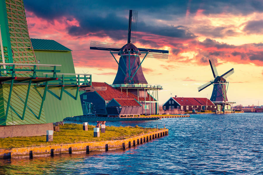 Current time in Netherlands, Local Time Zone, DST information | Dayspedia