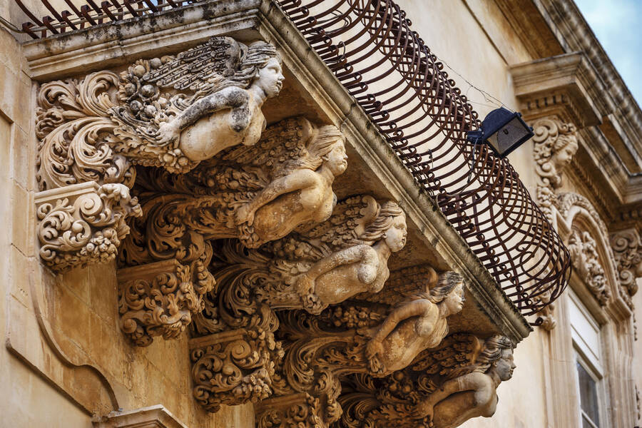 WDCX 99.5 Listen Live - Buffalo, United States | Online Radio Box