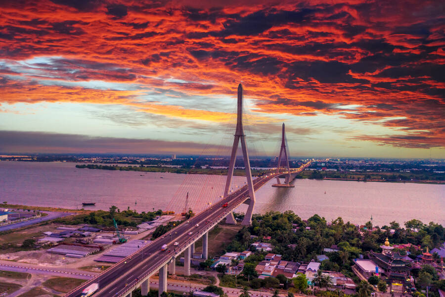 WHRV Listen Live - 89.5 MHz FM, Norfolk, United States | Online Radio Box