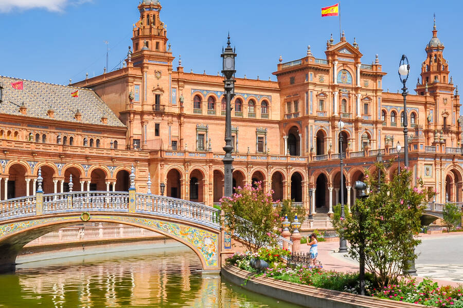 Current time in Spain, Local Time Zone, DST information | Dayspedia