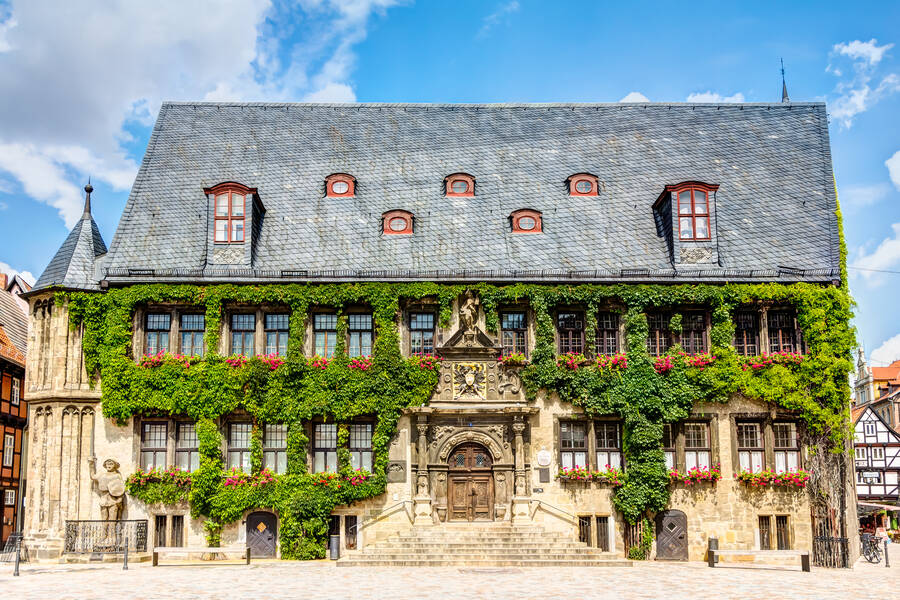 LaRed - FM en Vivo - 106.1 MHz FM, Guate, Guatemala | Online Radio Box