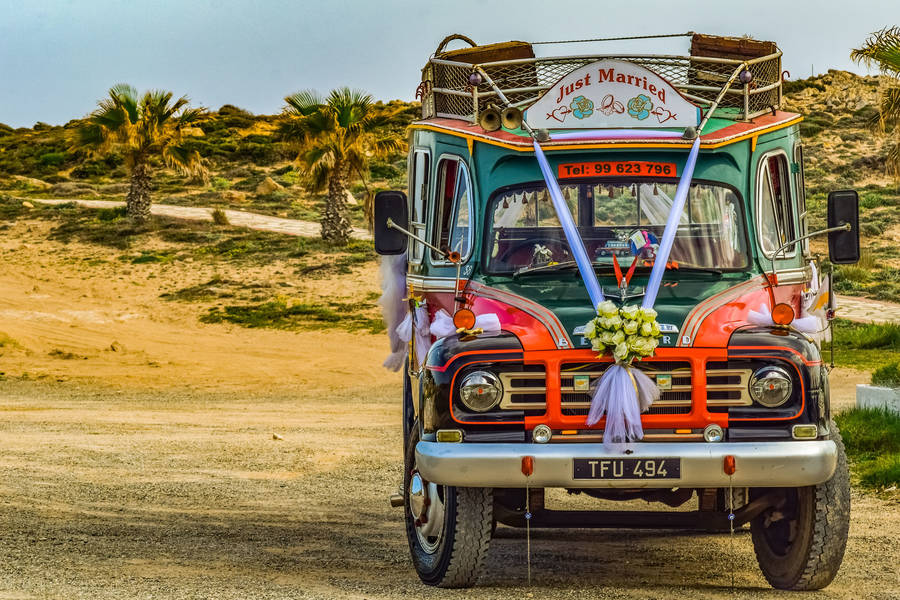 WSHE Miami Radio Listen Live - 103.5 MHz FM, Fort Lauderdale, United ...