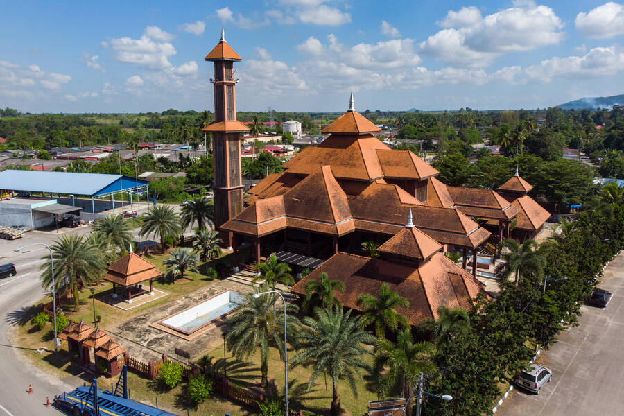 VOWR Radio Listen Live - 800 kHz AM, St. John's, Canada | Online Radio Box