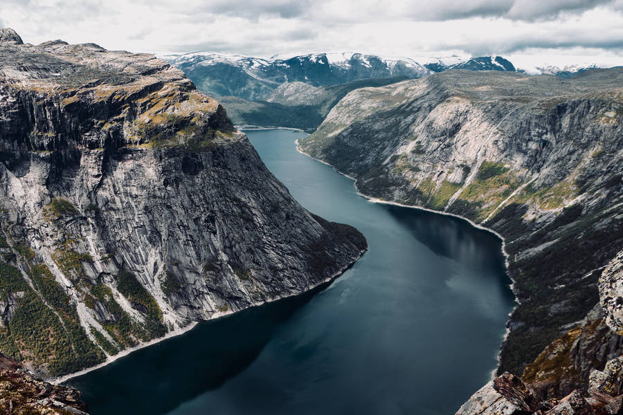 WAAF Boston's Rock Station Listen Live - 93.7-104.1 MHz FM, Brockton ...