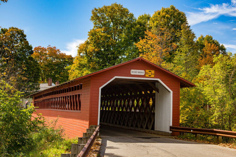 CFTA Tantramar 107.9 FM Listen Live - Amherst, Canada | Online Radio Box