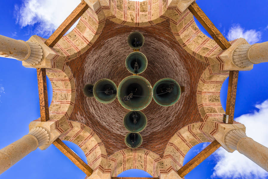 Q98 Listen Live - 97.9 MHz FM, North Battleford, Canada | Online Radio Box