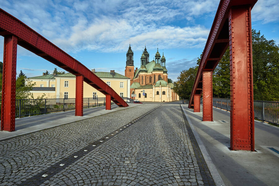 Okay FM Listen Live - 101.7 MHz FM, Accra, Ghana | Online Radio Box