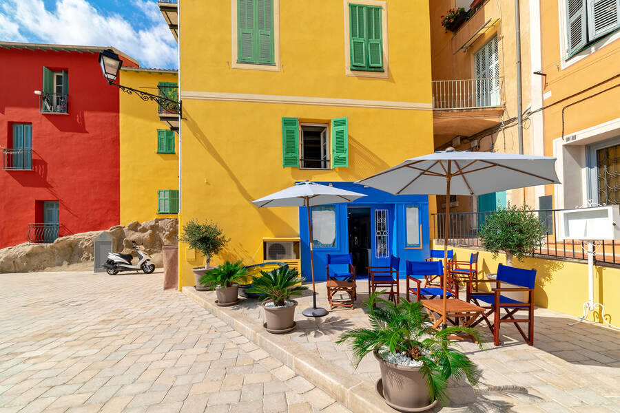 Listen to talk radio stations from United States - best talk stations ...