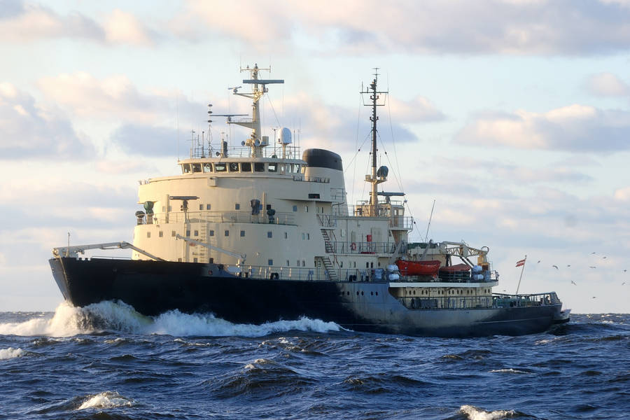 Star 105.5 FM Listen Live - Crystal Lake, United States | Online Radio Box