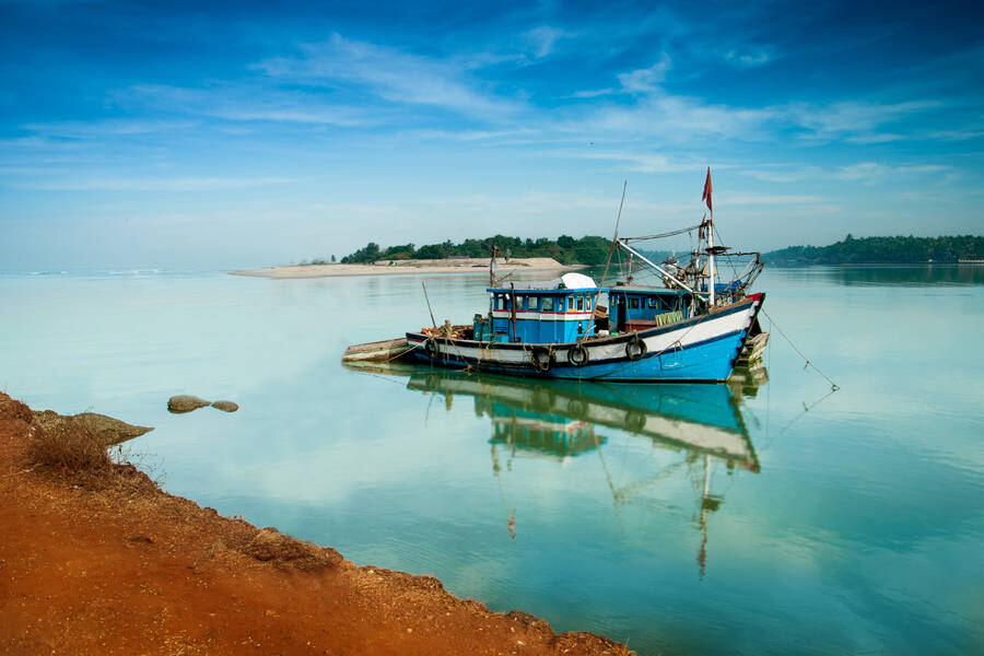 B97 & B93 Hawaii's Classic Hits Listen Live - 97.1 MHz FM, Hilo, United ...