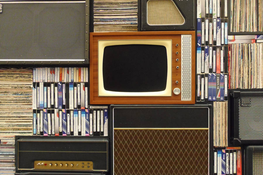 La Rocola en Vivo - 990 kHz AM, Mexicali, México | Online Radio Box