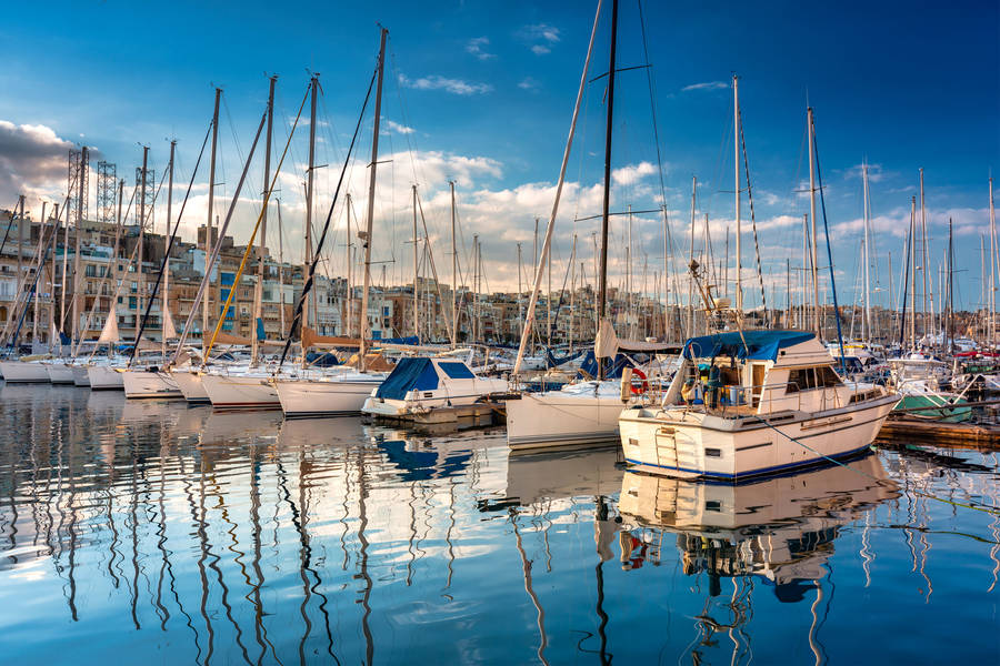 B93.3 Listen Live - Milwaukee, United States | Online Radio Box