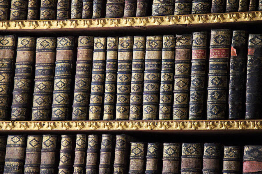 102 WVAQ Listen Live - 101.9 MHz FM, Morgantown, United States | Online ...