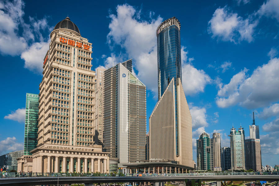 104.7 The Cave Listen Live - KKLH, 104.7 MHz FM, Marshfield, United ...