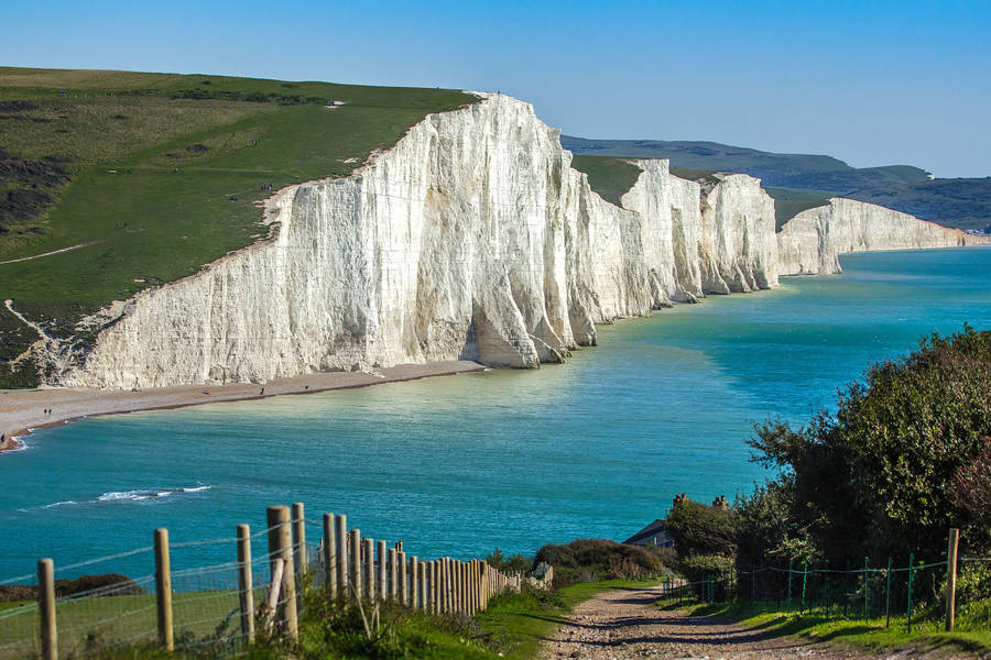 WBZ NewsRadio 1030 Listen Live - Boston, United States | Online Radio Box