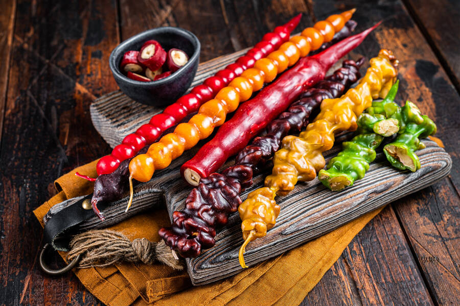 VOWR Radio Listen Live - 800 kHz AM, St. John's, Canada | Online Radio Box