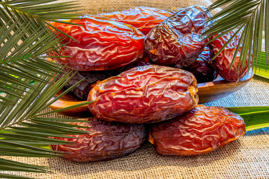 Newstalk 1010 Listen Live - CFRB, 1010 kHz AM, Toronto, Canada | Online ...