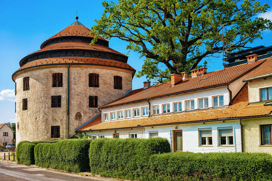 Radio Tele Eclair en Direct - 100.5 MHz FM, Port-au-Prince, Haïti ...