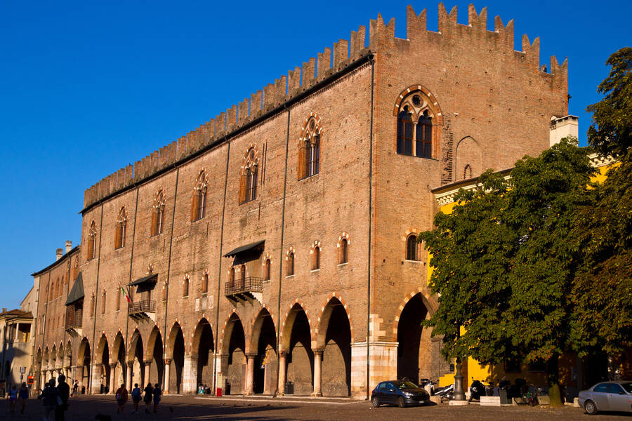 98.5 KYGO Listen Live - Denver, United States | Online Radio Box