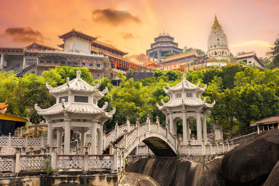 WTAM 1100 Listen Live - Cleveland, United States | Online Radio Box