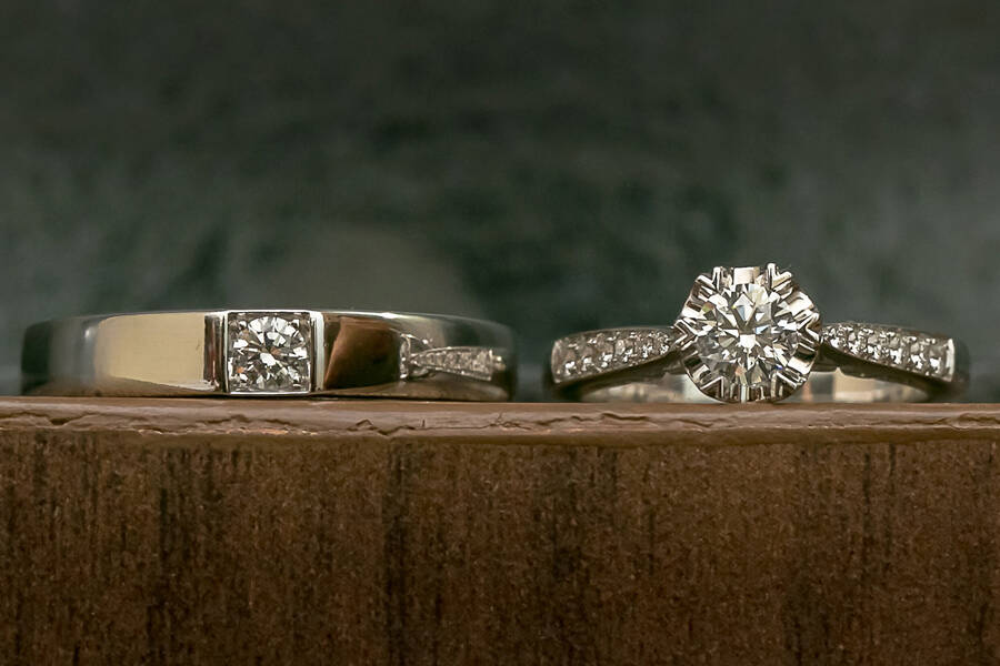 KVOO FM Listen Live - 98.5 MHz FM, Tulsa, United States | Online Radio Box