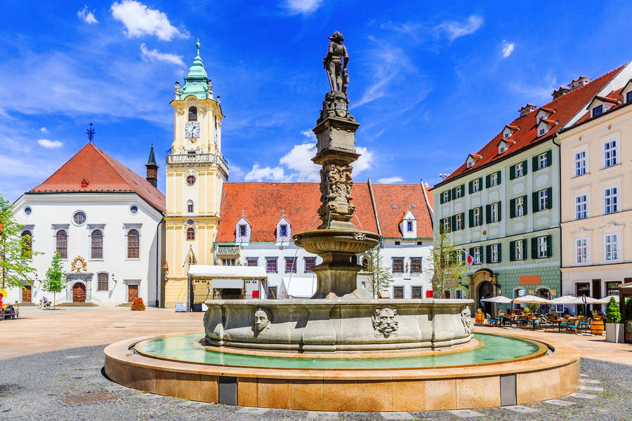 Current time in Slovakia, Local Time Zone, DST information | Dayspedia