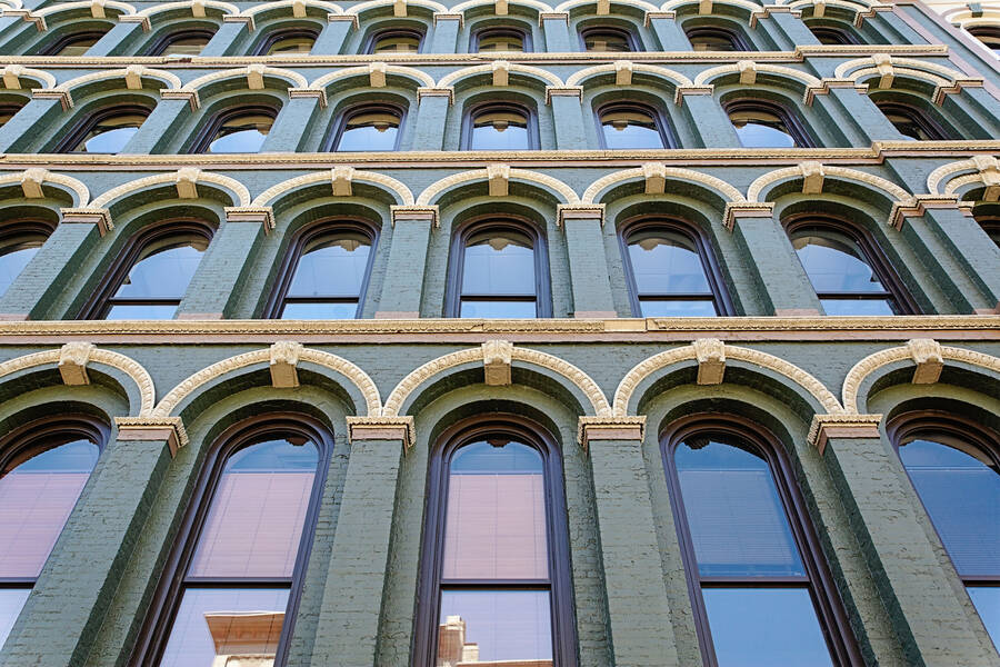 WINT Integrity Radio Listen Live - 1330 kHz AM, Willoughby, United ...