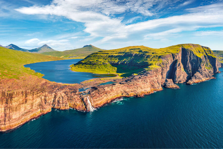 B104 Listen Live - 104.1 MHz FM, Allentown, United States | Online ...