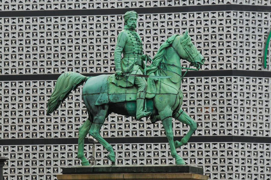 WCHB 1340 AM Listen Live - Royal Oak, United States | Online Radio Box